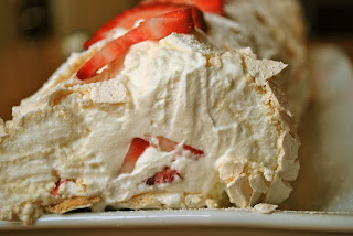 Joyful Baker: Meringue Roulade