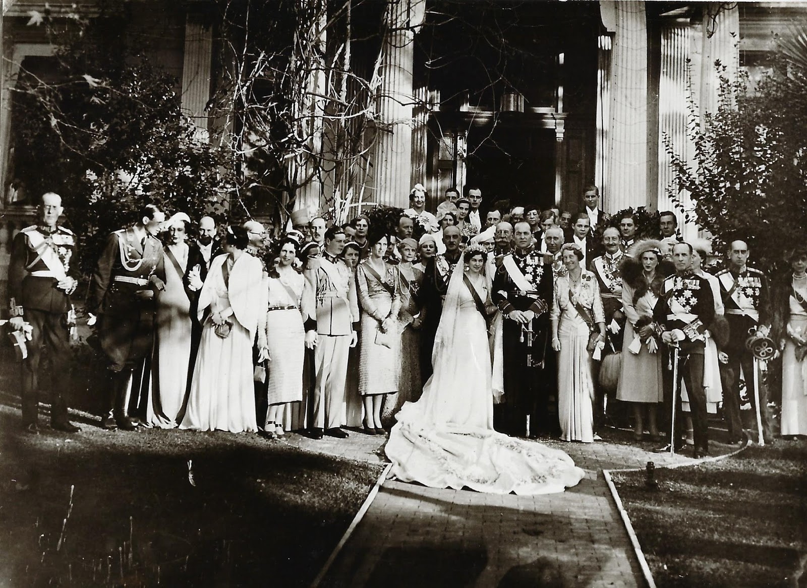 Royal Musings: 85 Years ago today - the wedding of Princess Friederike ...