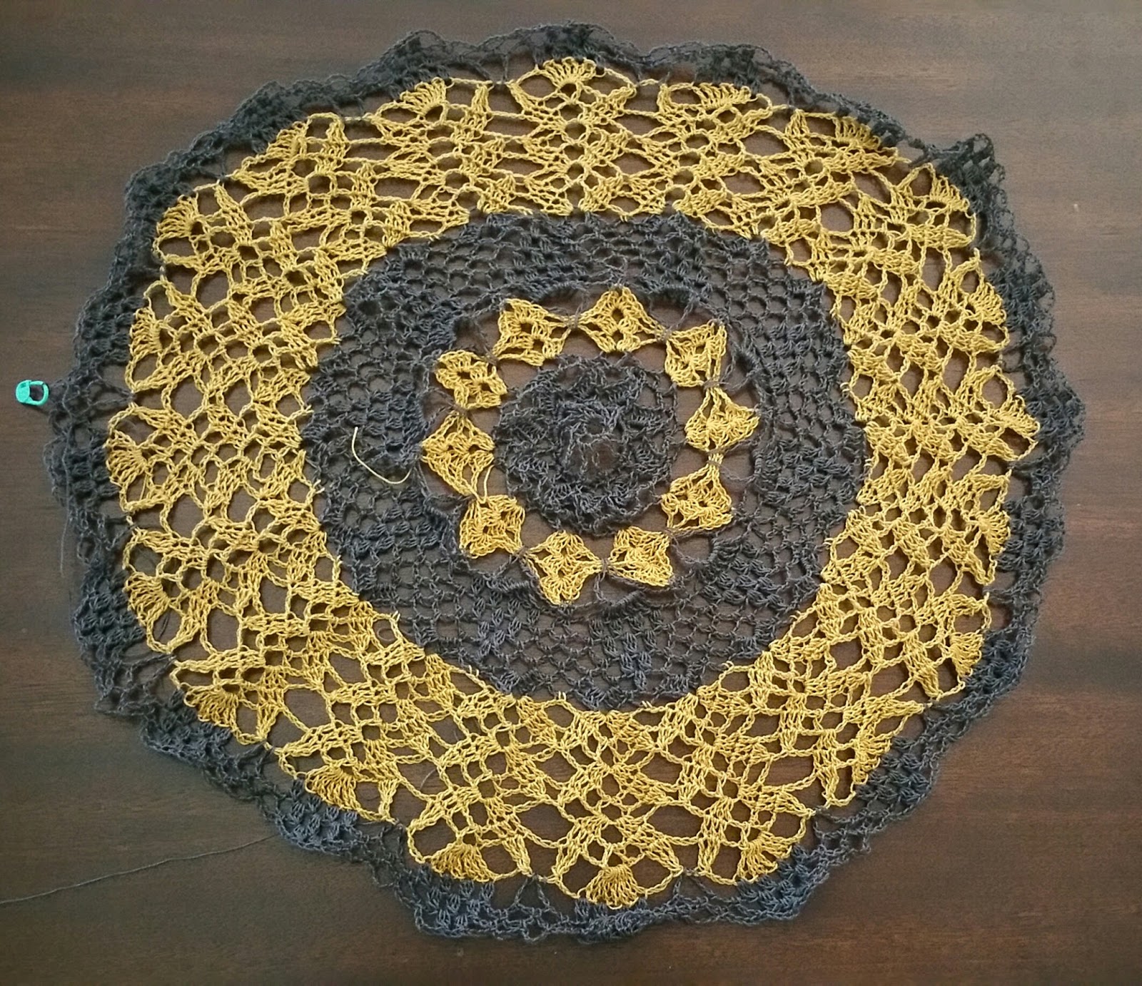 Crocheters of Awesome: Tutorial - Pretty Parasols