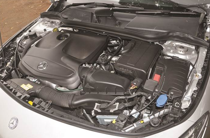 Mercedes Benz Cla200 - The War of Auto's