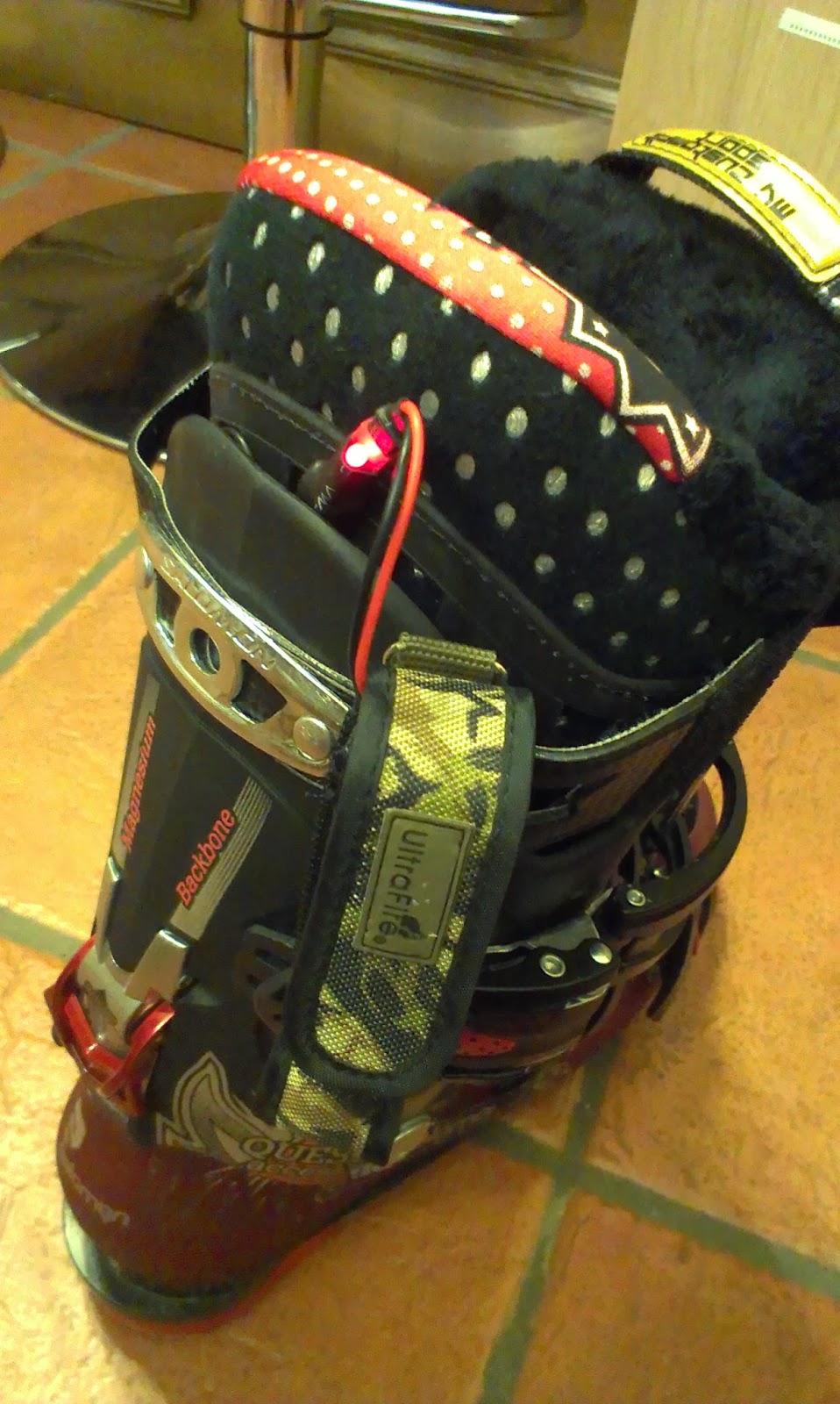 Battery operated heated Ski Boot project: Installing heating elements ...