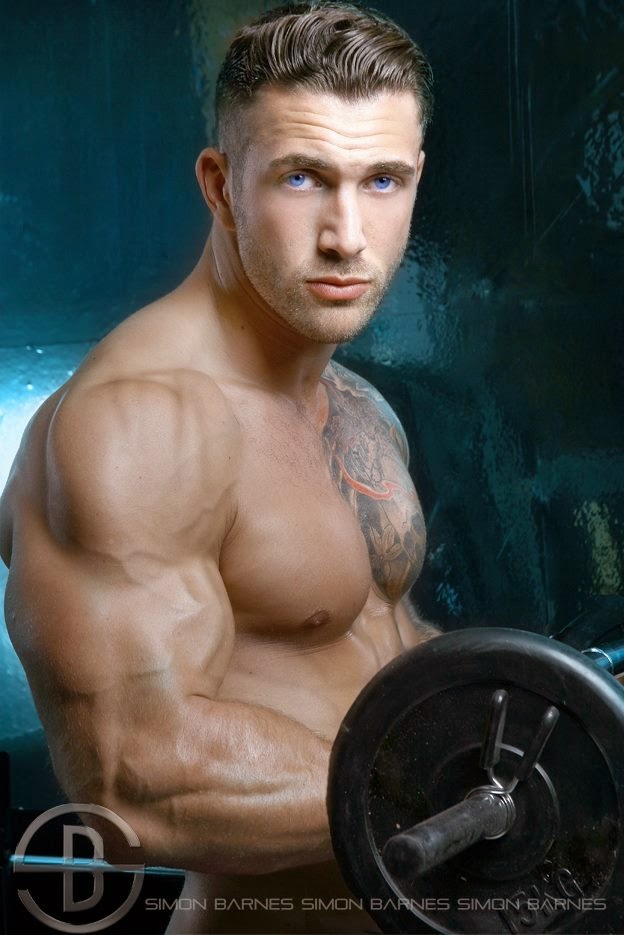 Daily Bodybuilding Motivation: 8 Pack Abs Anthony Hill - Part 1