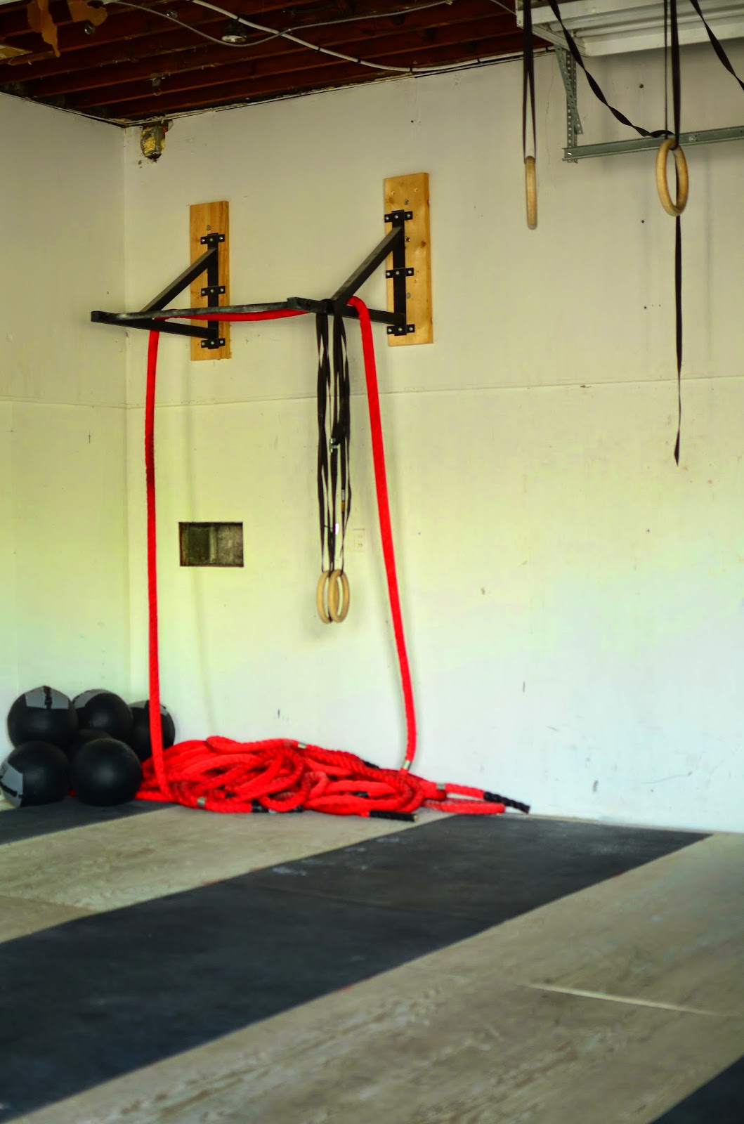Jes' CrossFit Blog: CrossFit Leviathan
