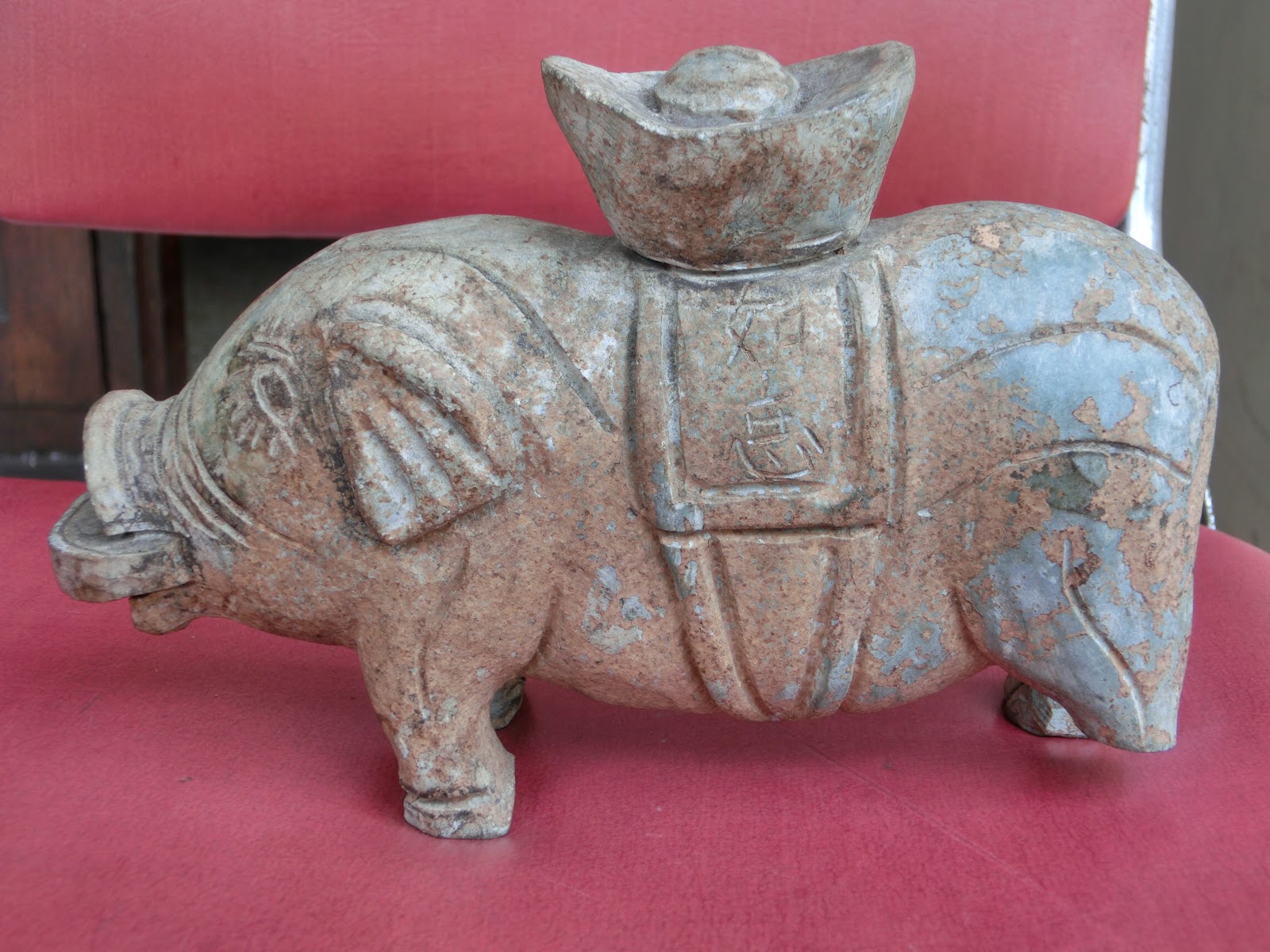 Sejarah Aset yg Berharga : PATUNG BATU BABI "TEMUAN"