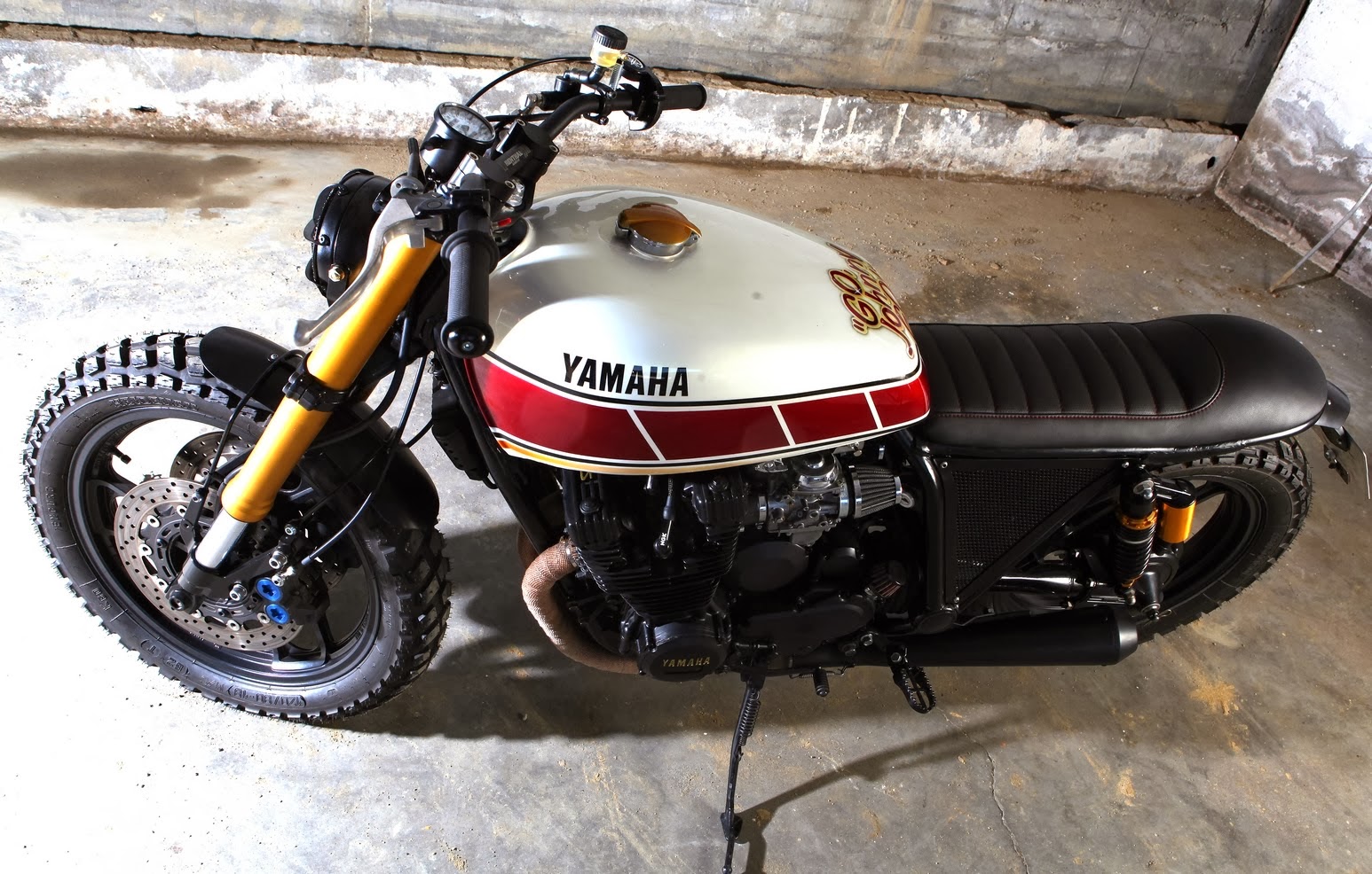 Racing Cafè: Yamaha XJ 900 by Tarmac Custom Motorcycles