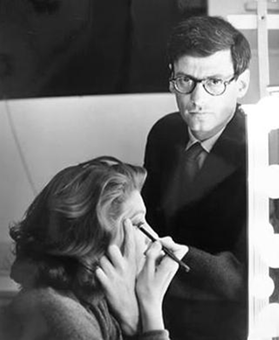 robert doisneau and sophia thomalla: Suzy Parker by Richard Avedon
