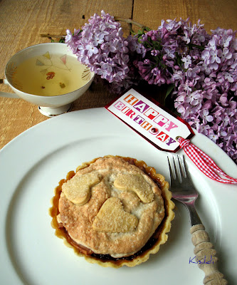 Kisildi: PIKÁNS KÖRTE PITE ZUZUNAK