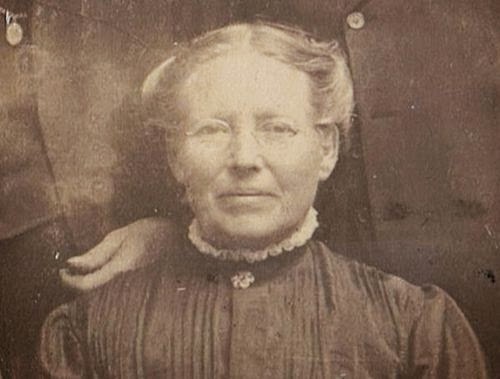 Remember: Aunt Sadie: Separated from the Family