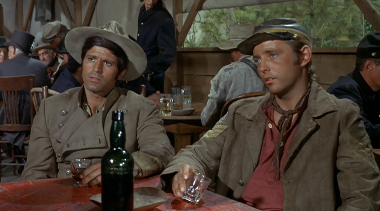 Sidewalk Crossings: Rio Lobo (1970)