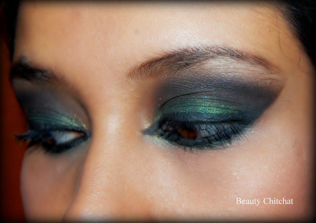 Beauty Chitchat: A little something I have tried: one Green-Black eye!