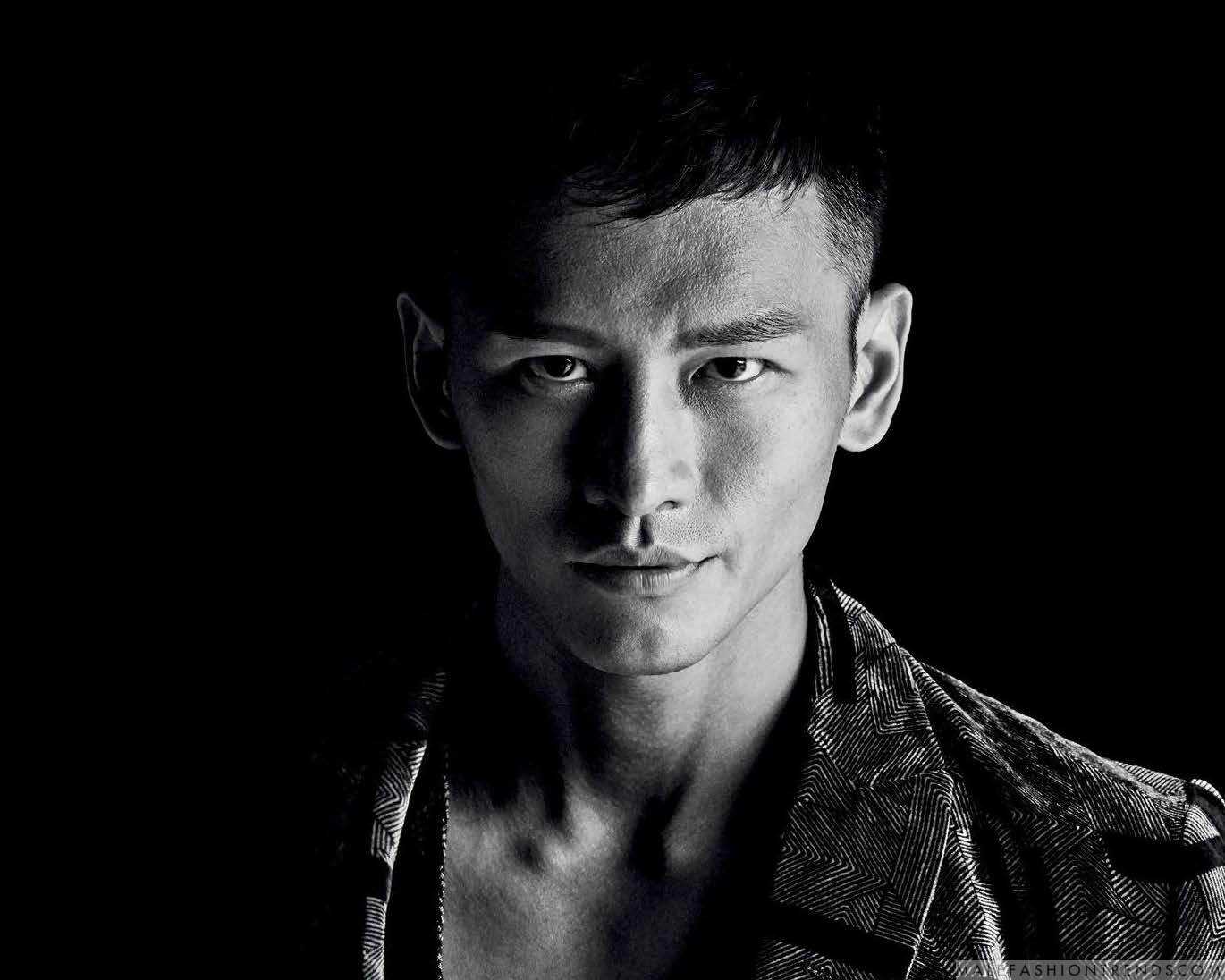Gu Youming, el adonis en la oscuridad para Men's Folio Singapur