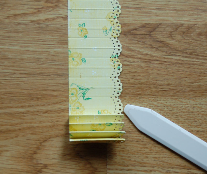 Memory Garden Designs: Gable Gift Box Tutorial