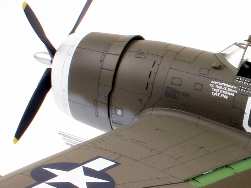 DieselRocket's Military Modeling: Republic P-47D Thunderbolt "Razorback"