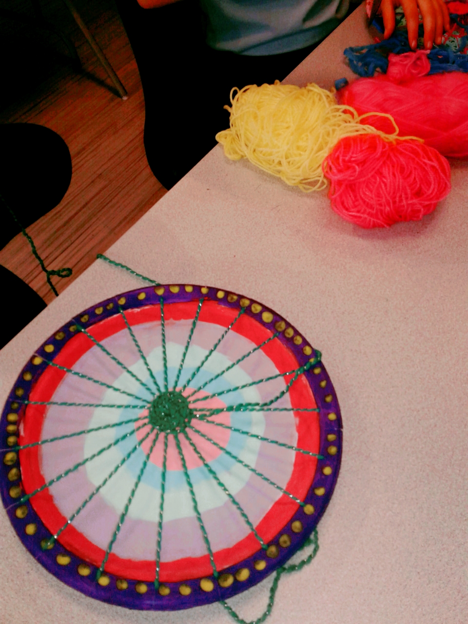 a faithful attempt: Painted Paper Plate Yarn Weaving