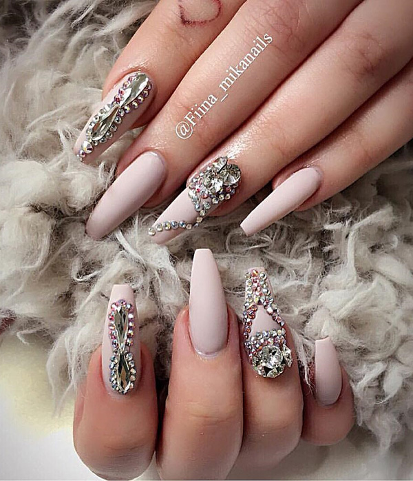 ༺♥༻ Maya Rani ༺♥༻ 50 Rhinestone Nail Art Ideas