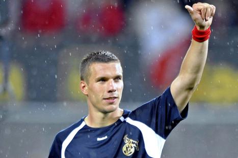 Lukas Podolski Profile and Images | FOOTBALL STARS WALLPAPERS