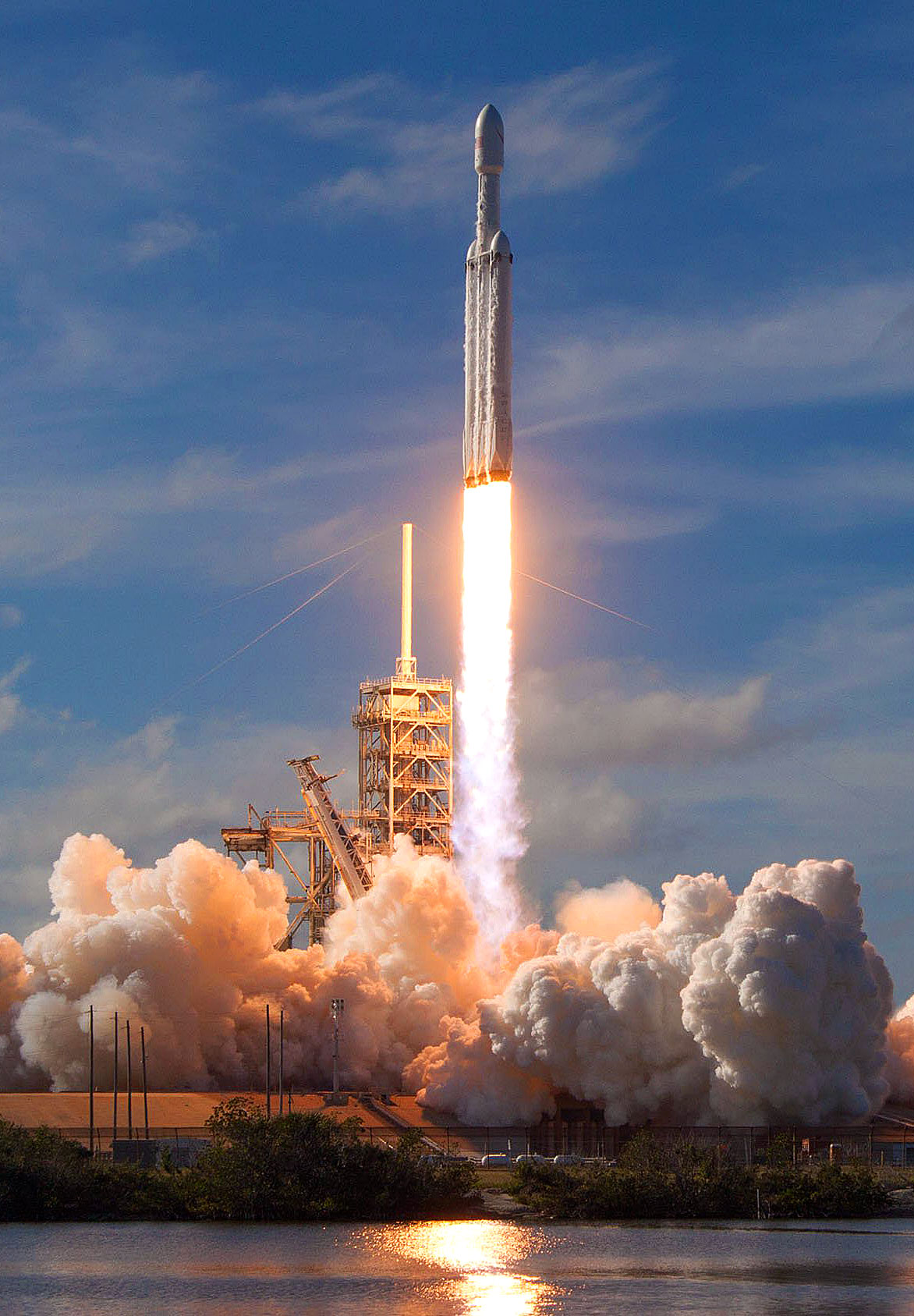 Welcome to RolexMagazine.com: Falcon Heavy Inaugural Test Flight