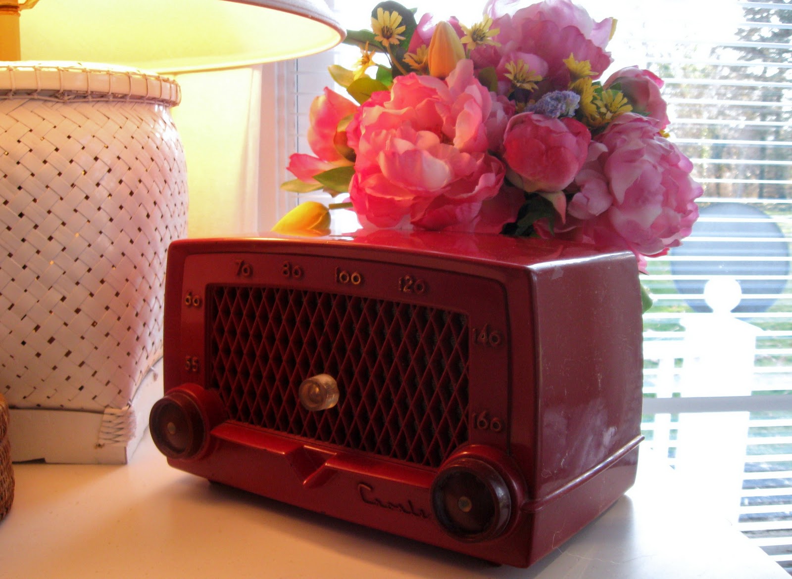What's Old Is New: Simply Red Part II - Retro Radios