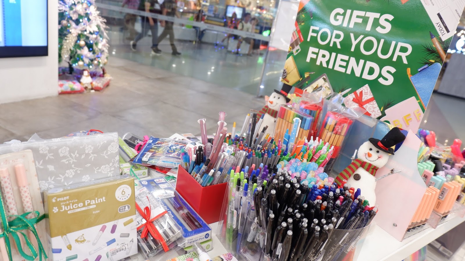 Shopping For Meaningful Gifts At National Book Store - Mommy Practicality