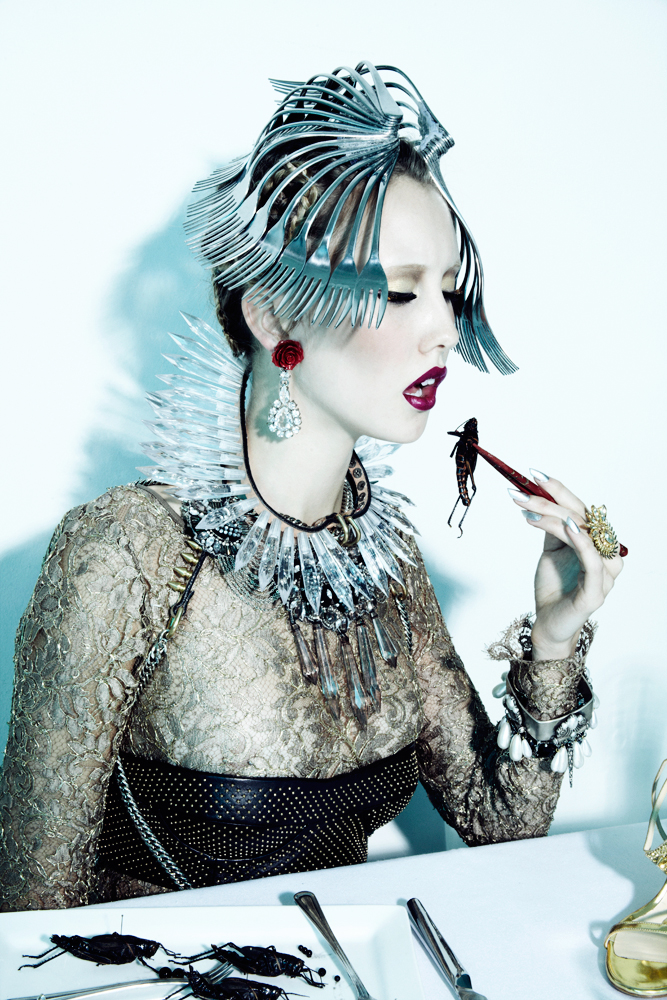 Edible insects, woman eating insects bugs beauty images, Gabrielle ...