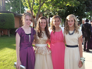 Covered Girls: LDS Prom