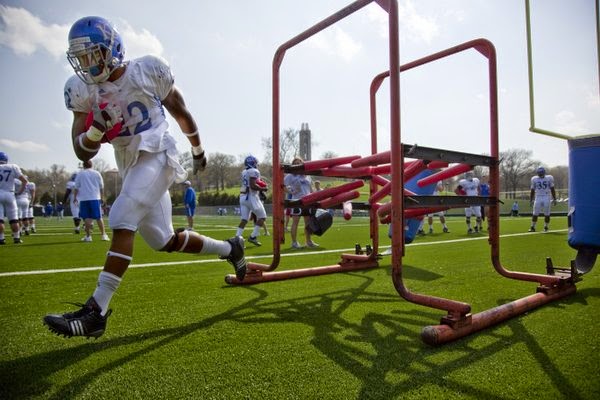 Flexbone-Coaching the Running Backs and Receivers - sportnews