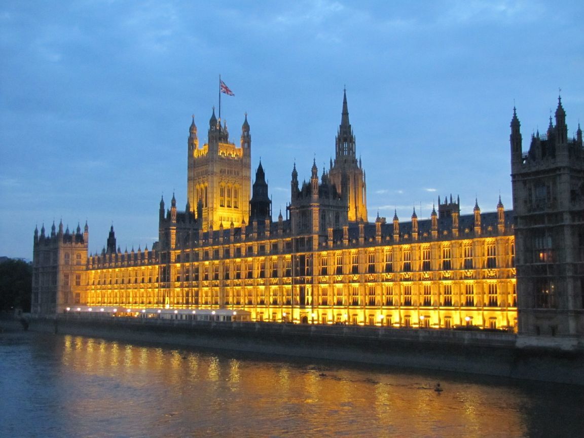 Une curiosité de qualité: Parlements du Monde