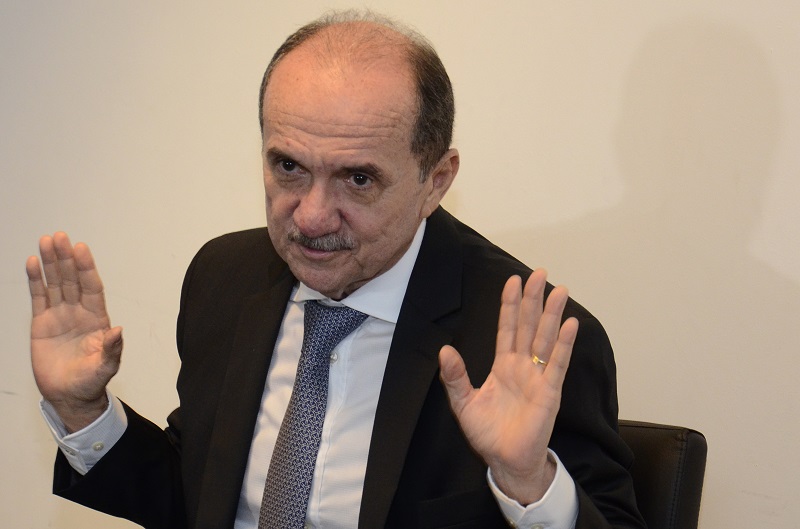 Claudio Santos recebe em seu gabinete auxiliares do Governo Robinson ...