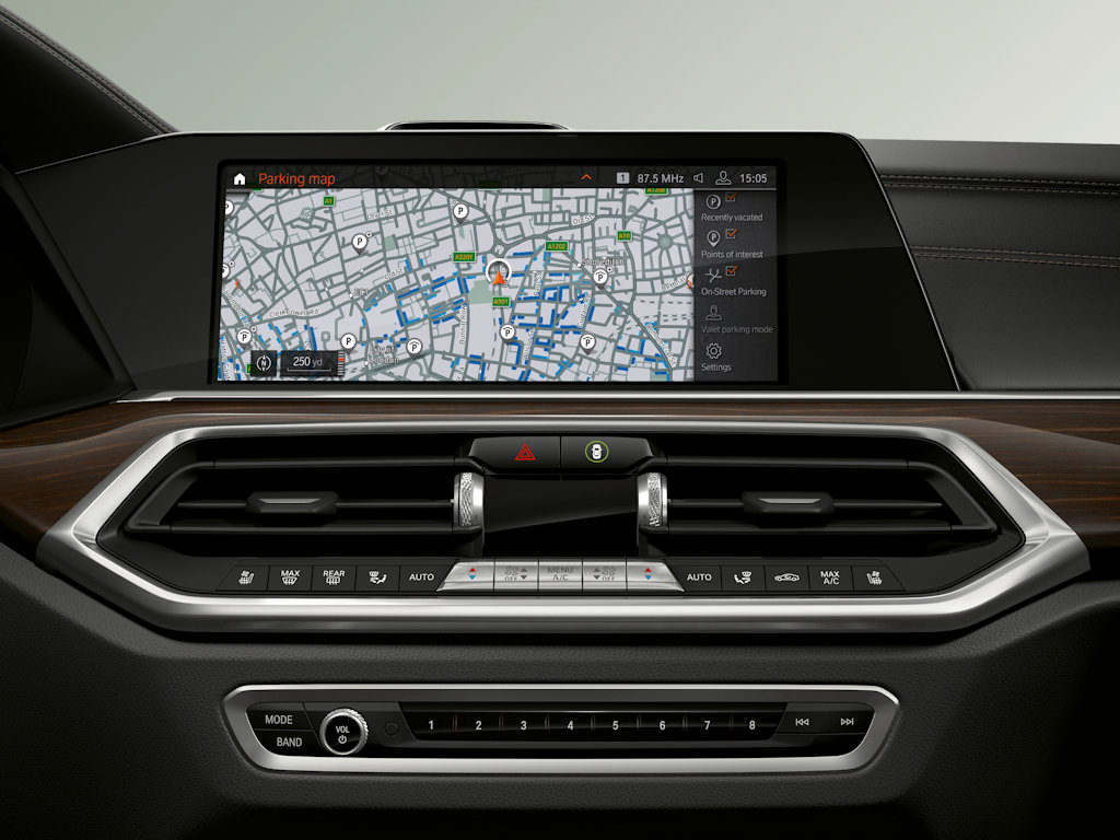BMW's Newest iDrive Infotainment System Ditches Circular Gauges; Offers ...