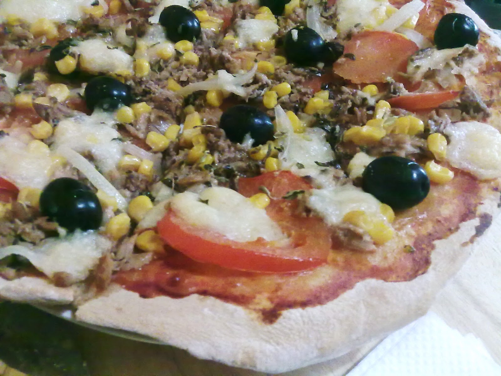 Aventuras na (minha) Cozinha!: Pizza de Atum