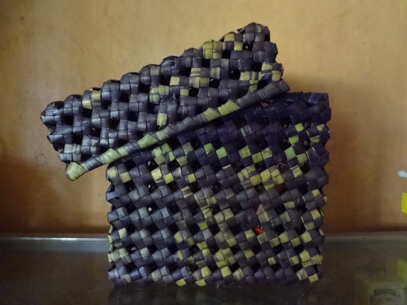 Koleksi Kesayangan: Bakul Anyaman Daun Mengkuang