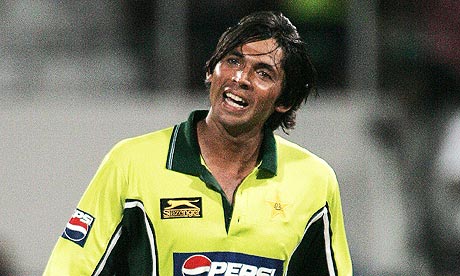 Pakistani Cricket Players Biography Wallpapers : Mohammad Asif