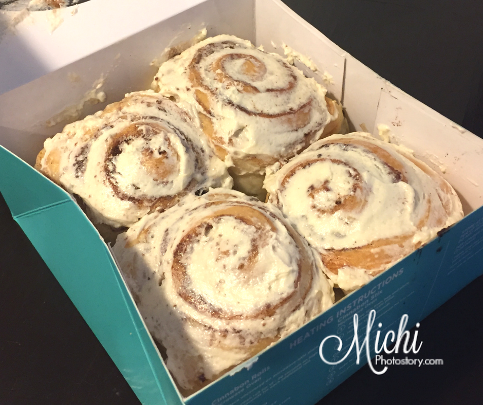 Michi Photostory: Cinnabon Bakery