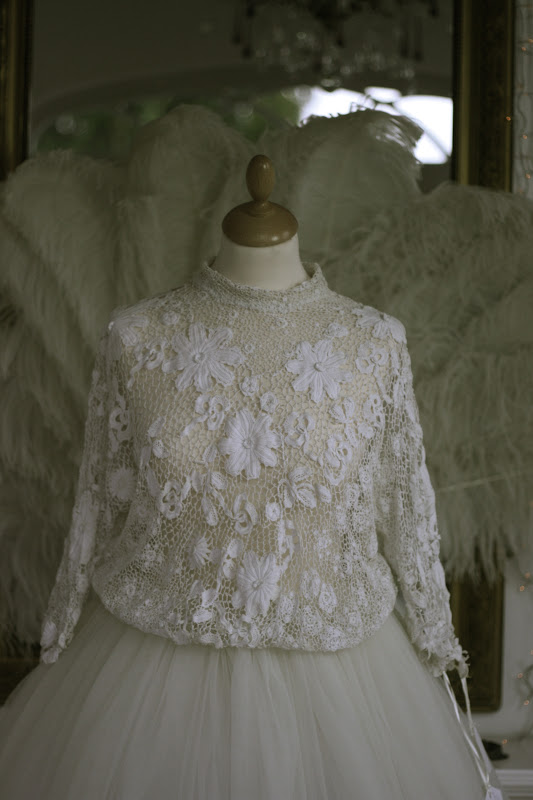 Rosemary Cathcart Antique Lace and Vintage Fashion: Antique Irish ...