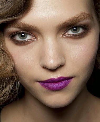 vistiendodelarenta.: Fiebre Violeta