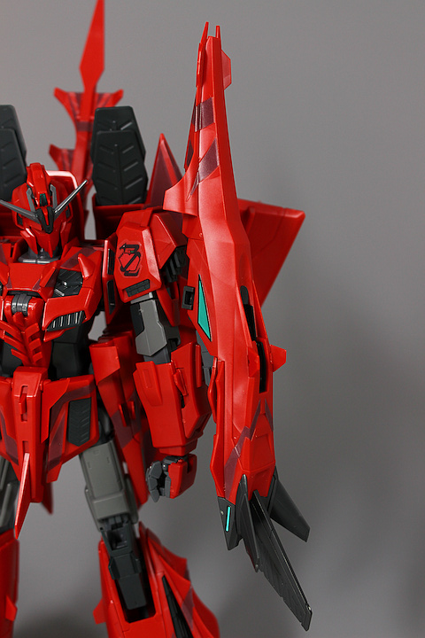 Review: MG 1/100 Zeta Gundam Unit 3 "Red Snake Custom" by Hobby no Toriko
