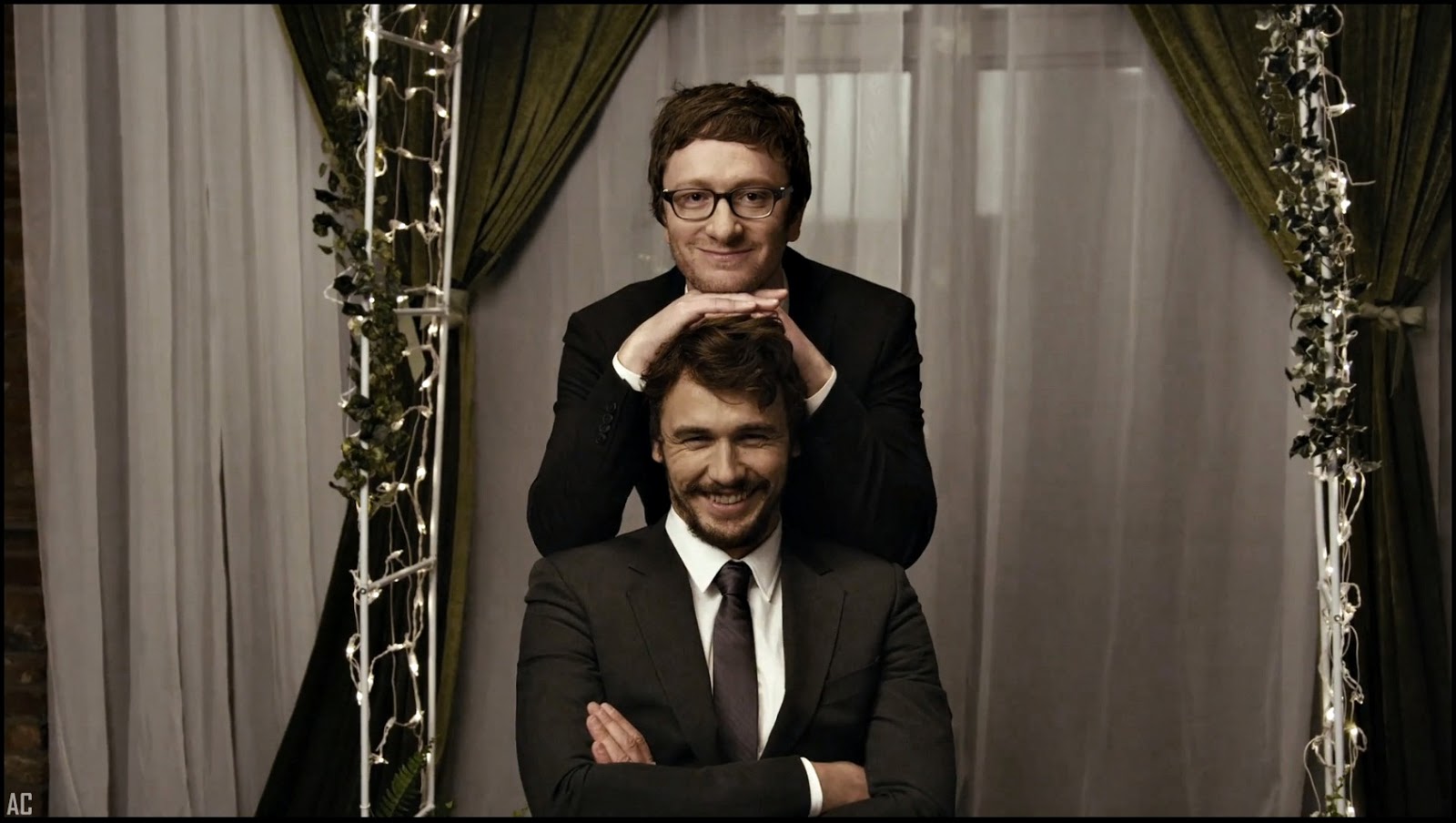 EL PERFECTO JAMES FRANCO, SE CASA CON UN HOMBRE EN VIDEO DE THE LONELY ...