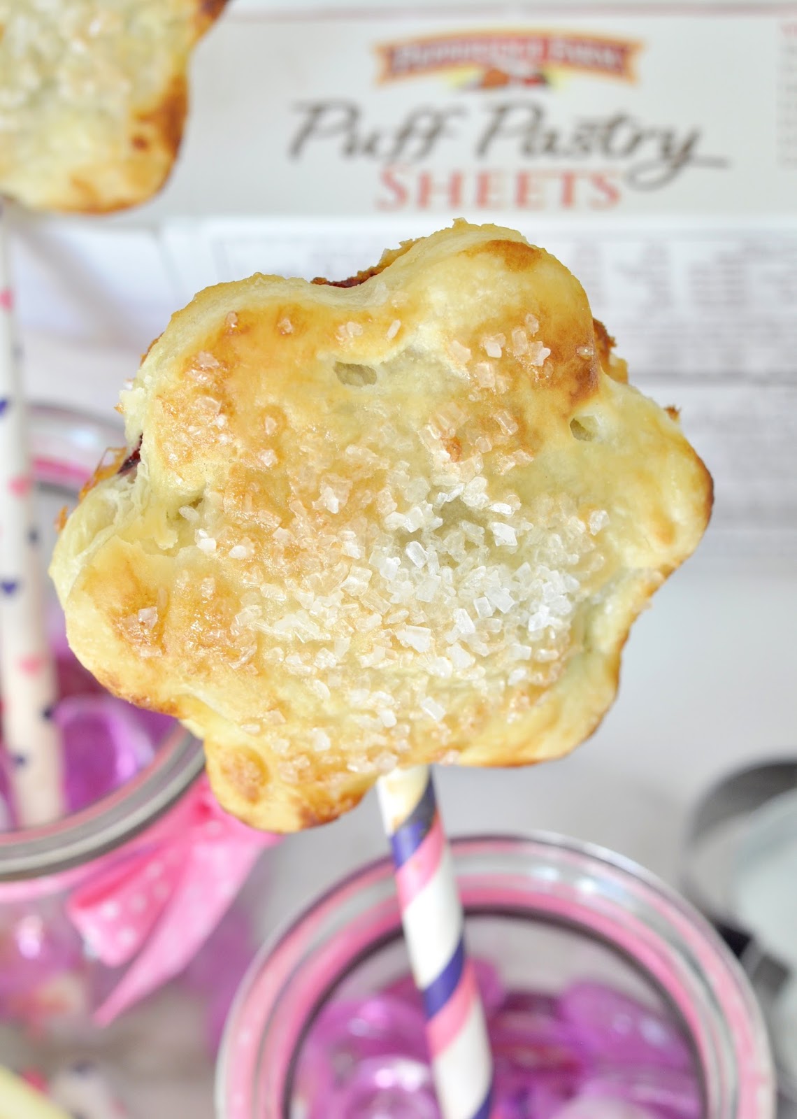 Cooking with Manuela: Blueberry-Lemon Puff Pastry Pie Pops