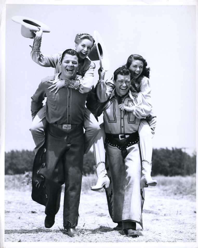 Phyllis Loves Classic Movies: Two Guys From Texas (1948)