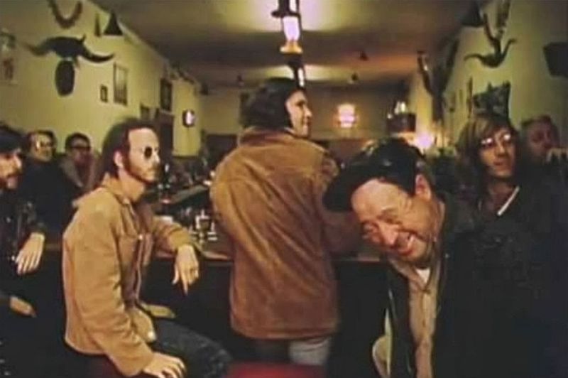 30 Rare Behind the Scenes Photographs From the Morrison Hotel's Album ...