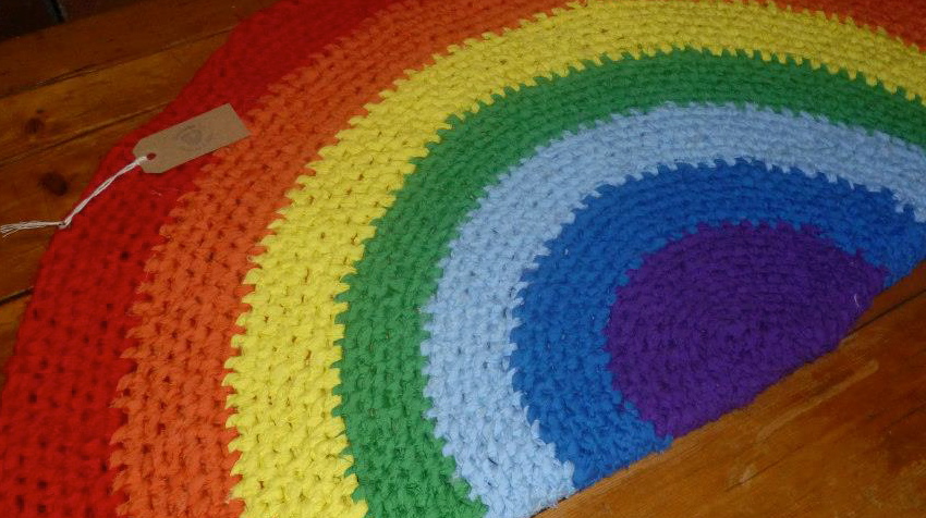 Snug As A Bug - Self confessed craft addict: 'Toothbrush' rug making ...