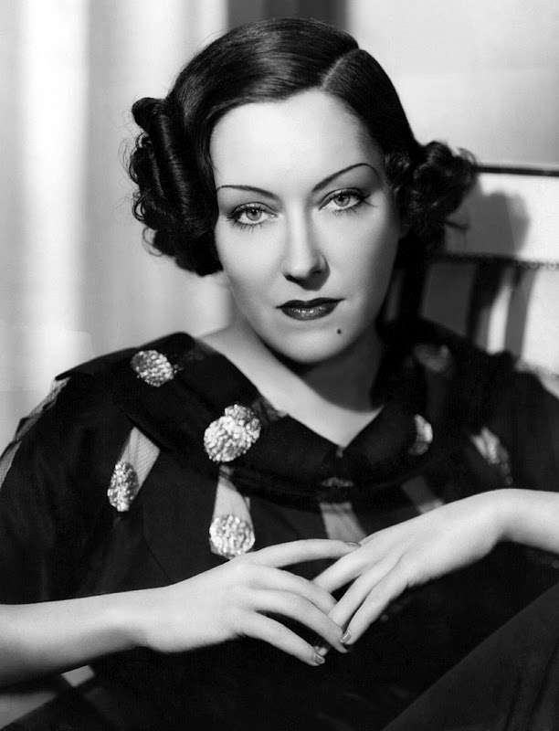 Dazzling Divas: Gloria Swanson
