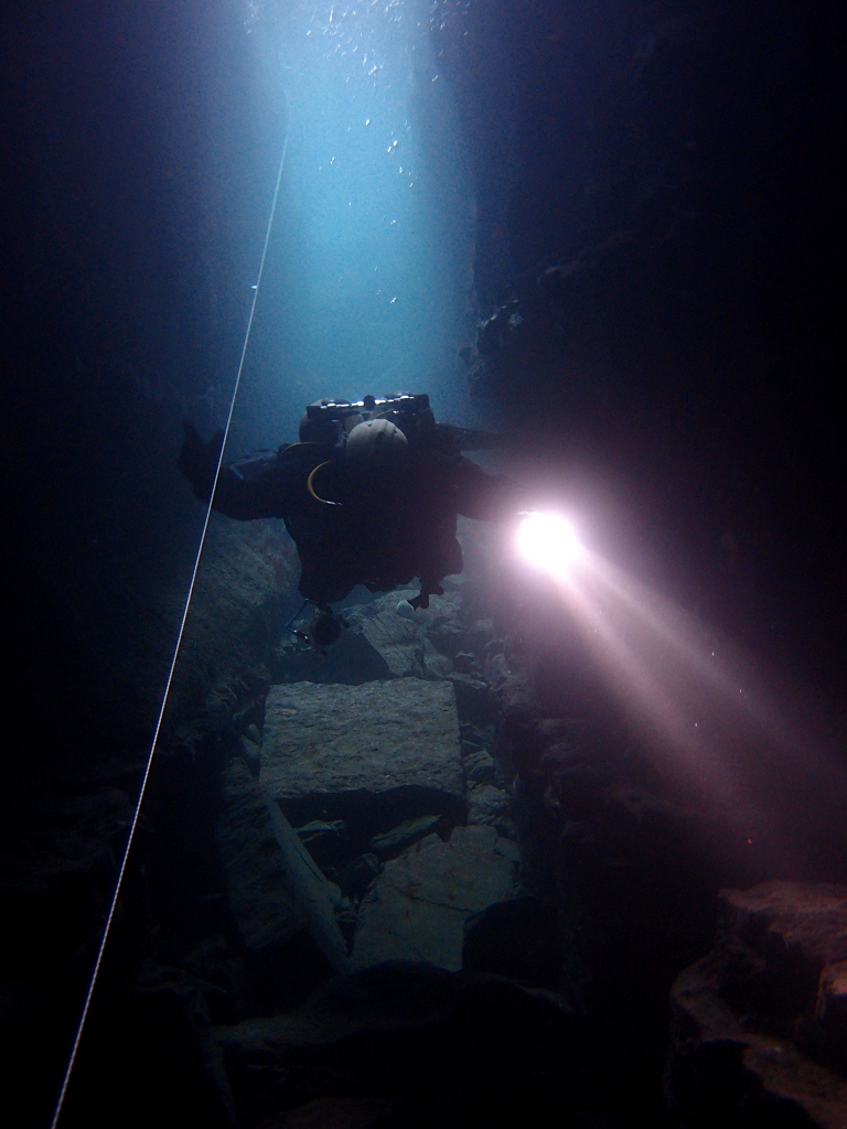 Hell & High Water: Introductory Cave Diving course in Ireland. Report