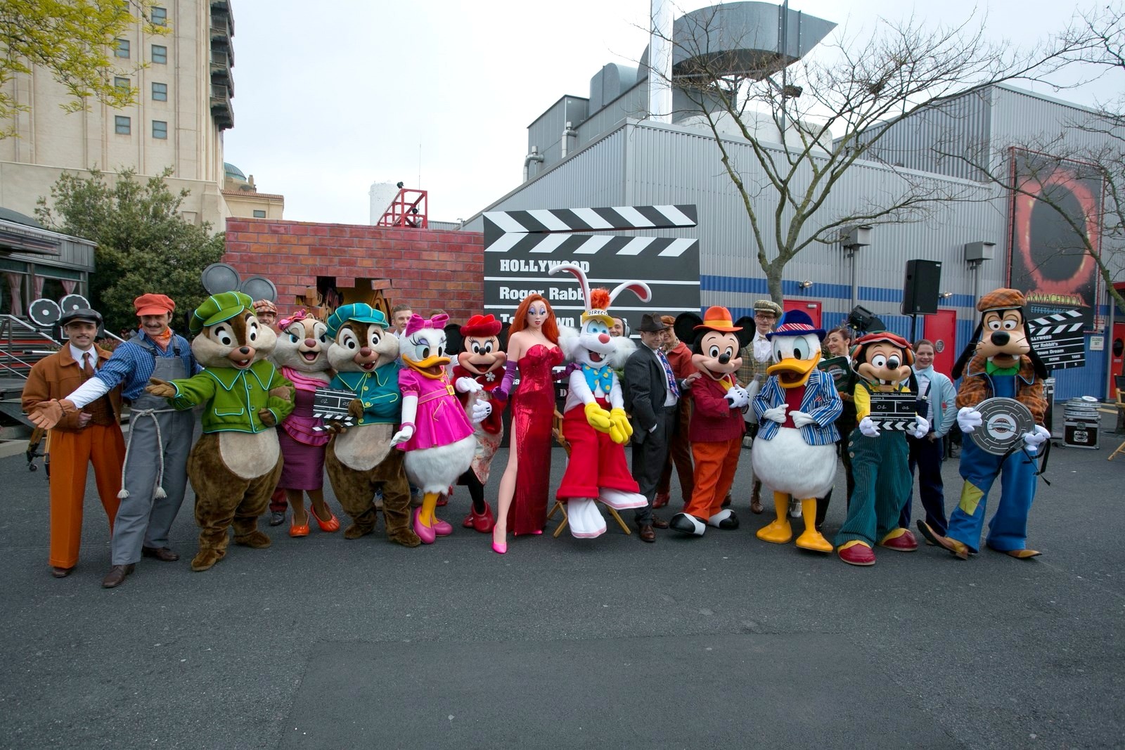 ImNotBad.com - A Jessica Rabbit Site: Roger Rabbit's Toontown Dream ...