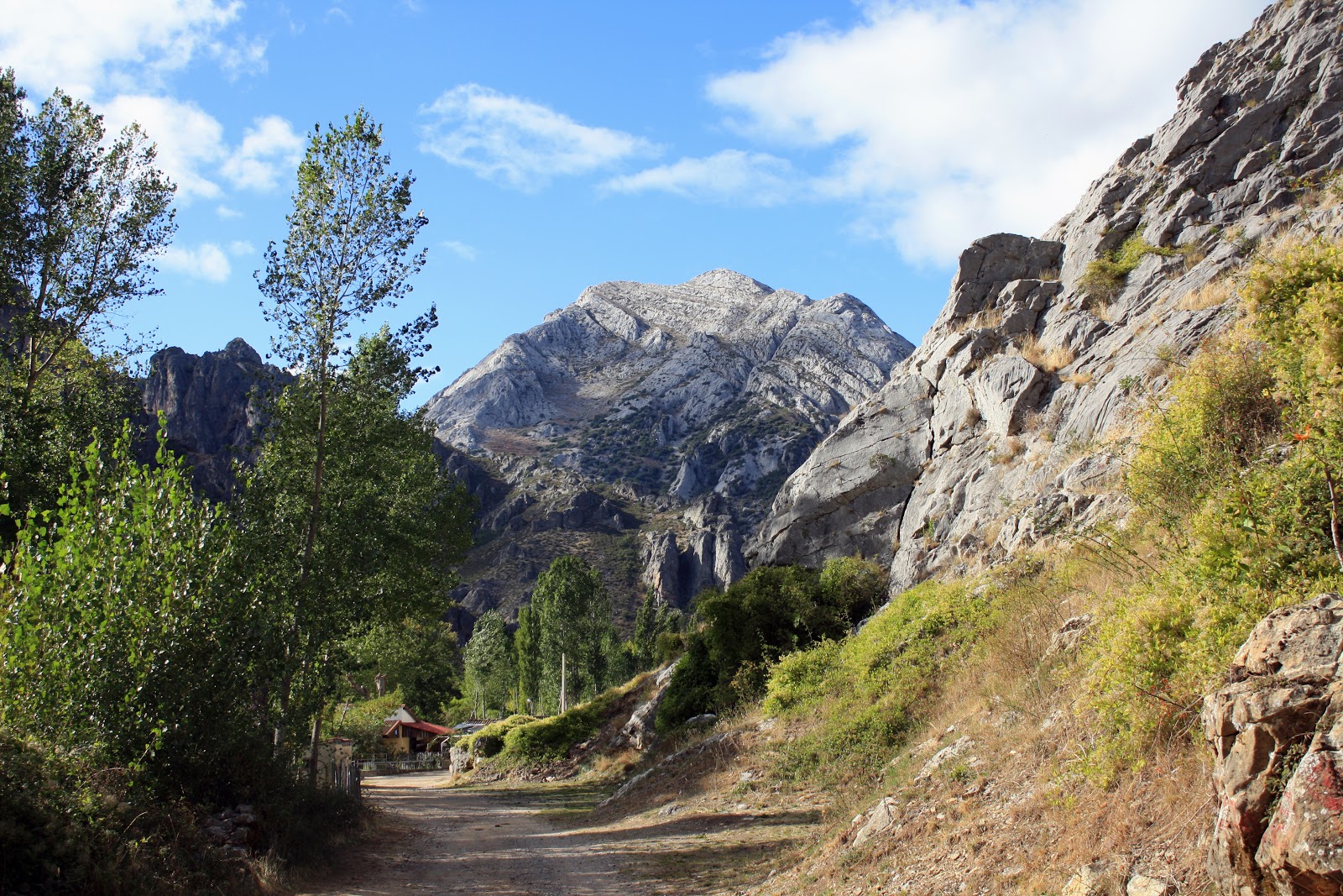 Momentos. Lugares.: VALDEPIÉLAGO Y MONTUERTO