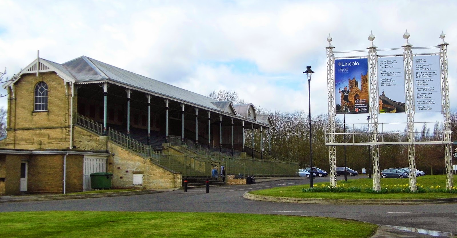 We all stand together: THE WHITE WOLVES DEVOUR LINCOLN MOORLANDS ...