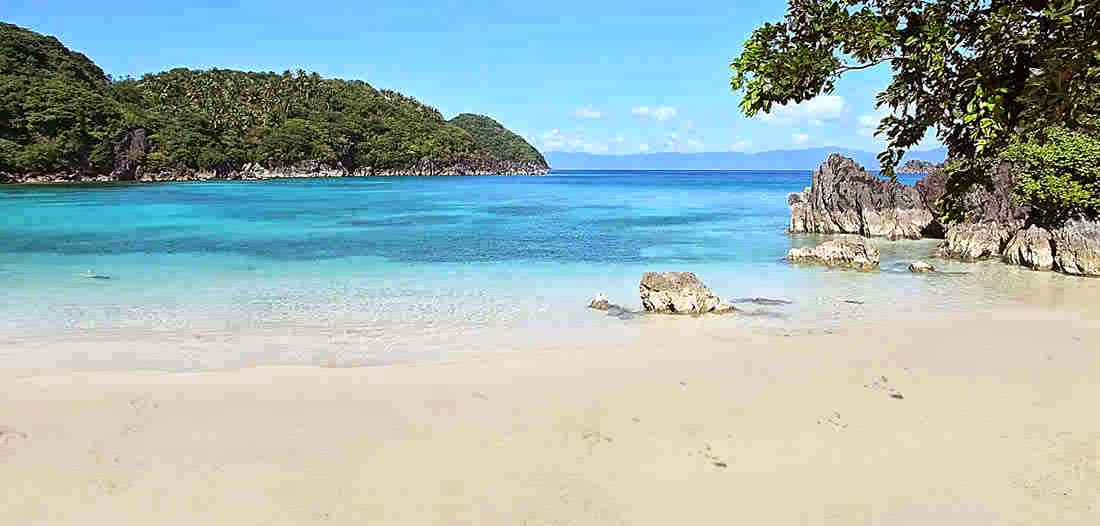 Tugawe Cove Resort Caramoan Package 2014