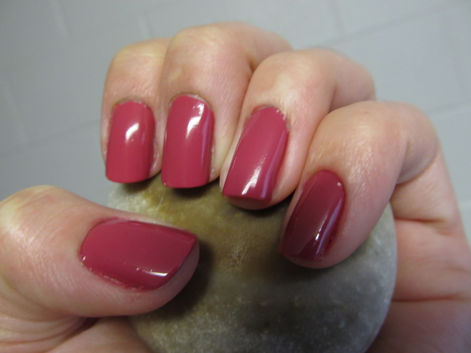 Nevermind Everlasting: Polish Rave: Sally Hansen Insta-Dri Rose Run