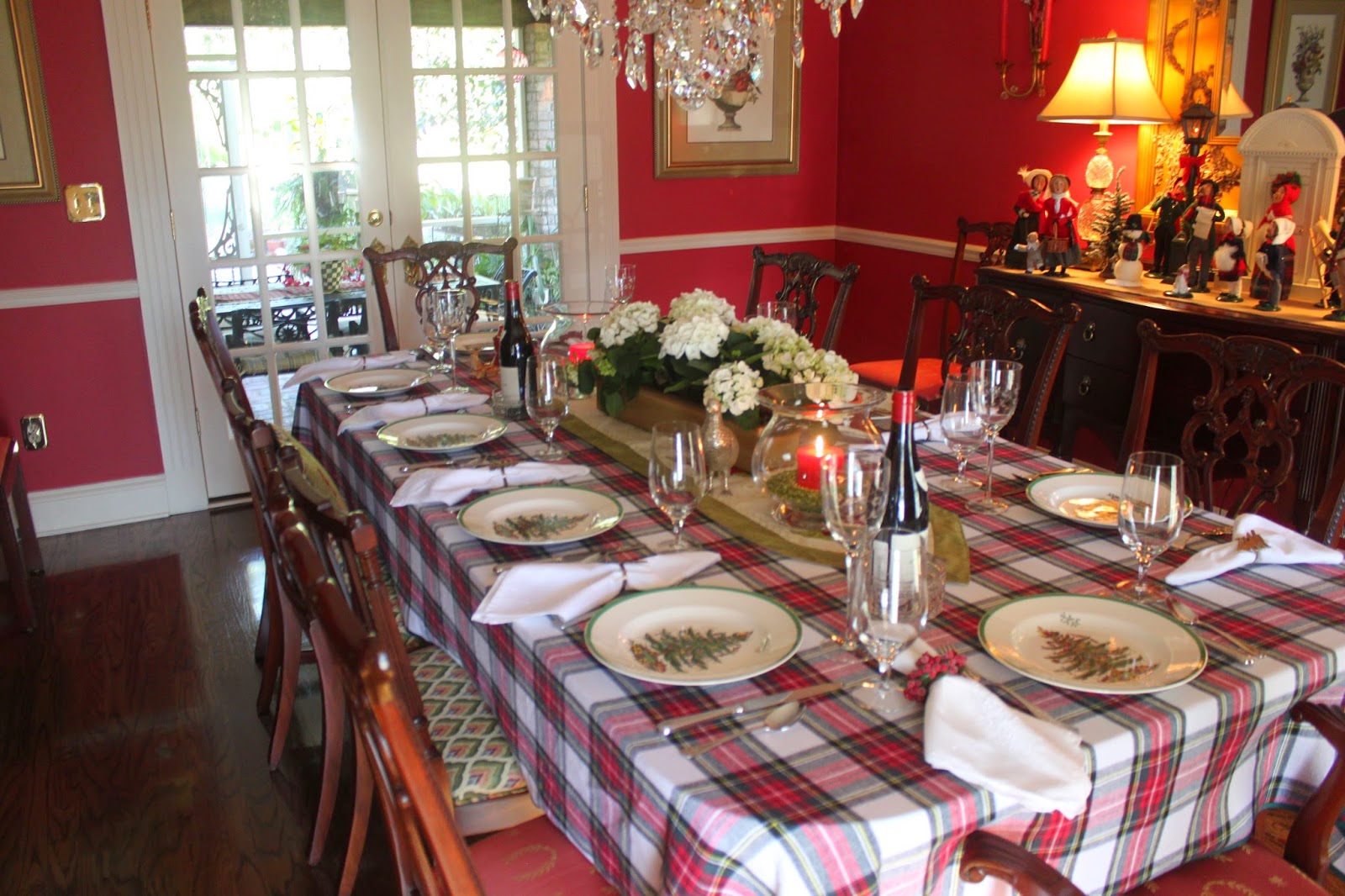 A Southerner's Notebook: A Review of Table Settings, 2014