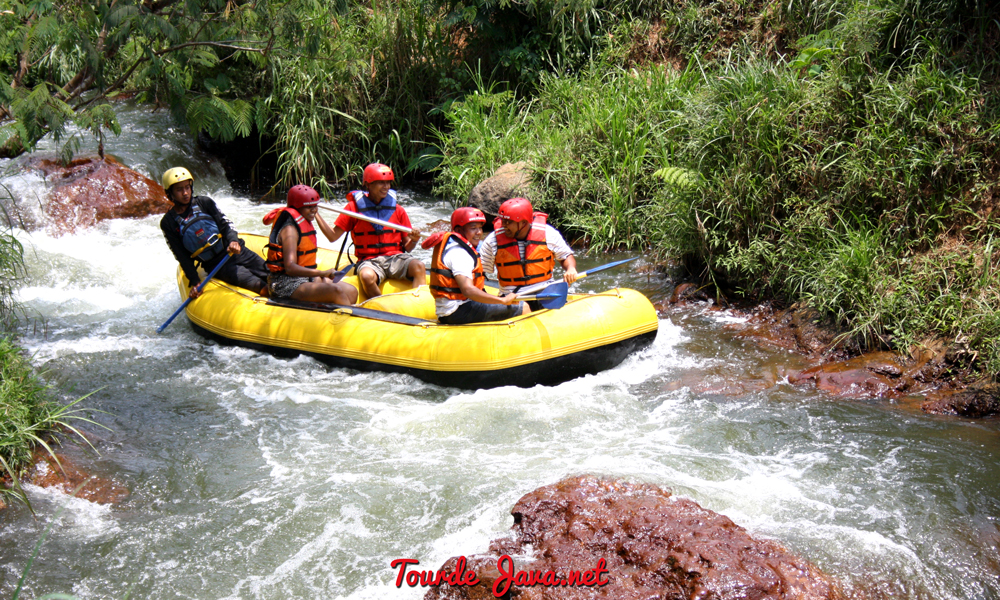 Paket Rafting - Arung Jeram Pangalengan dan Offroad Bandung Selatan ...